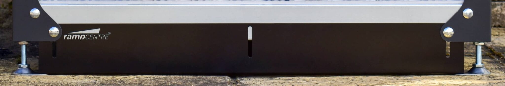 Welcome Giant Half-Step Antitrip Toe Plate | Easy Access